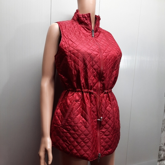Chico's | Jackets & Coats | Chicos Zenergy Womens Red Sleeveles Quilted ...
